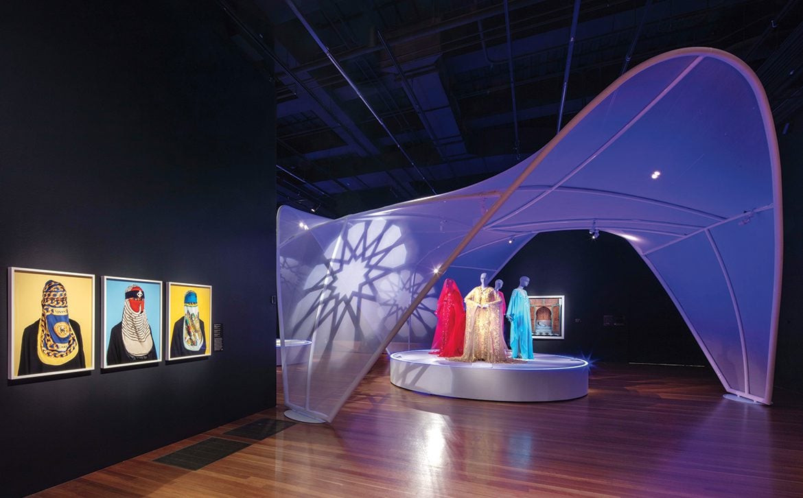 Gisue and Mojgan Hariri’s San Francisco Museum Exhibition Shines a New ...