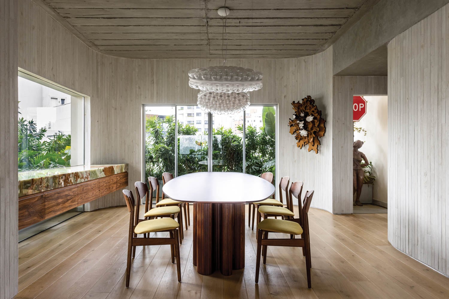 This Sustainable Home by Pascali Semerdjian Architects Reflects São ...