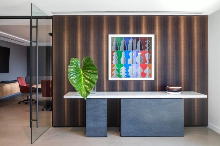 Elkus Manfredi Architects Designs an Artful Office Overlooking the ...