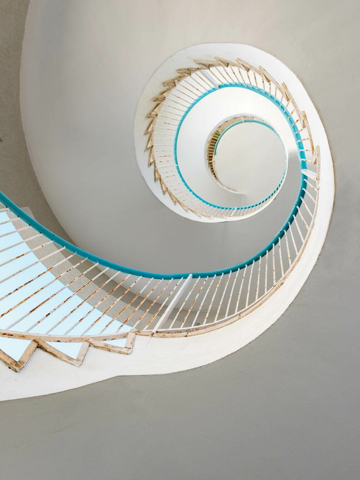 This Napoli Home by Giuliano Andrea dell’Uva Architetti is a Hidden Gem ...
