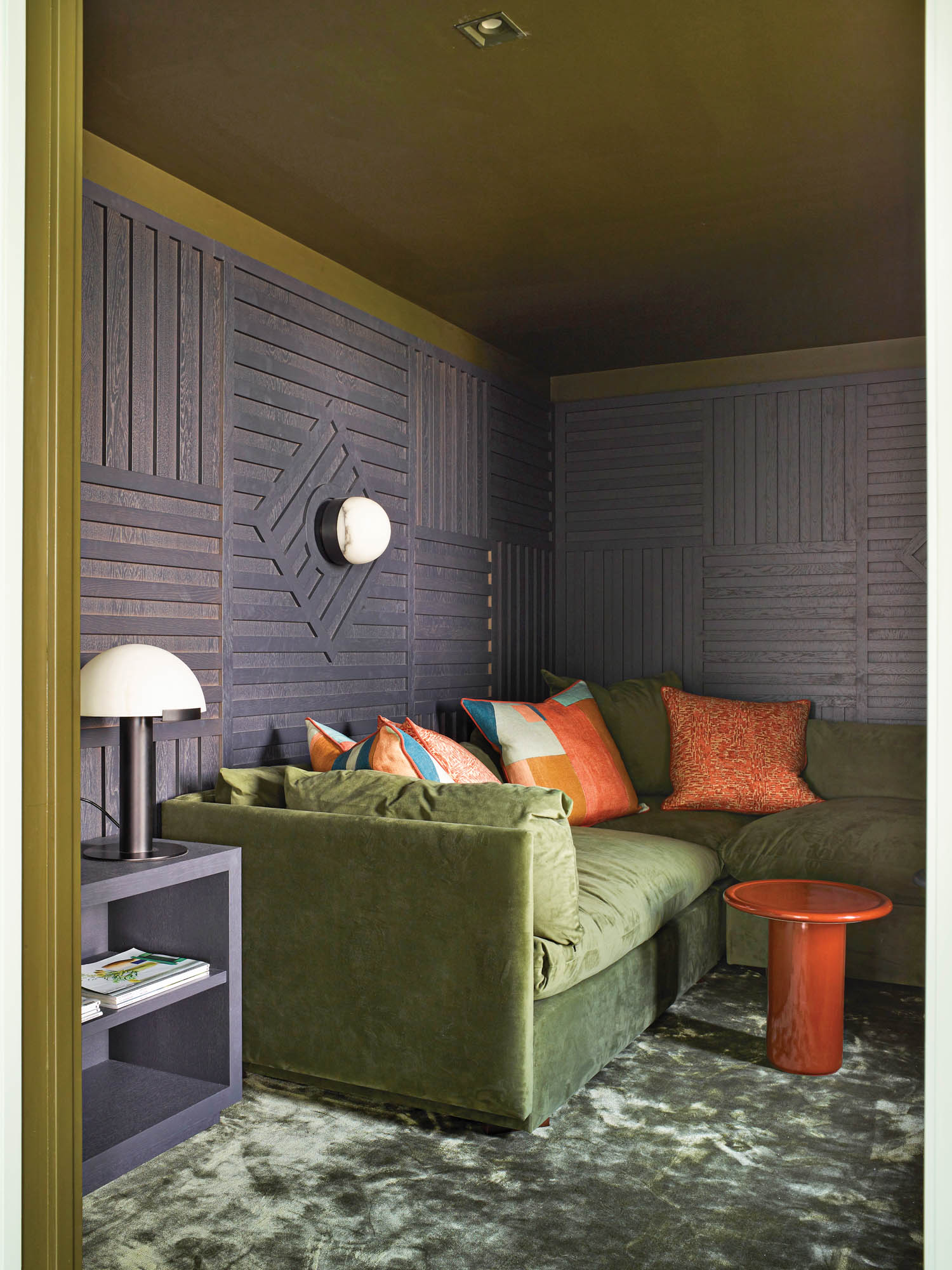 This London Apartment for a Famous Singer Nods to Idol, David Bowie ...