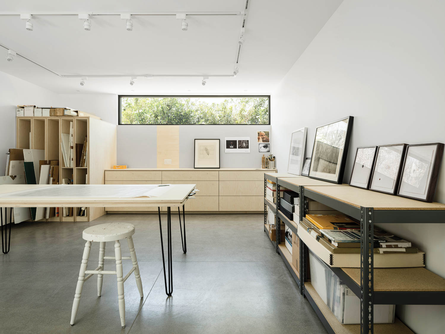 This Home Studio for a Creative Duo is Designed to Disappear into its ...