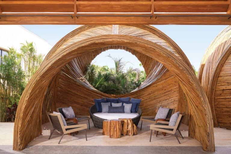 5 Must-See International Resorts With Stunning Vistas