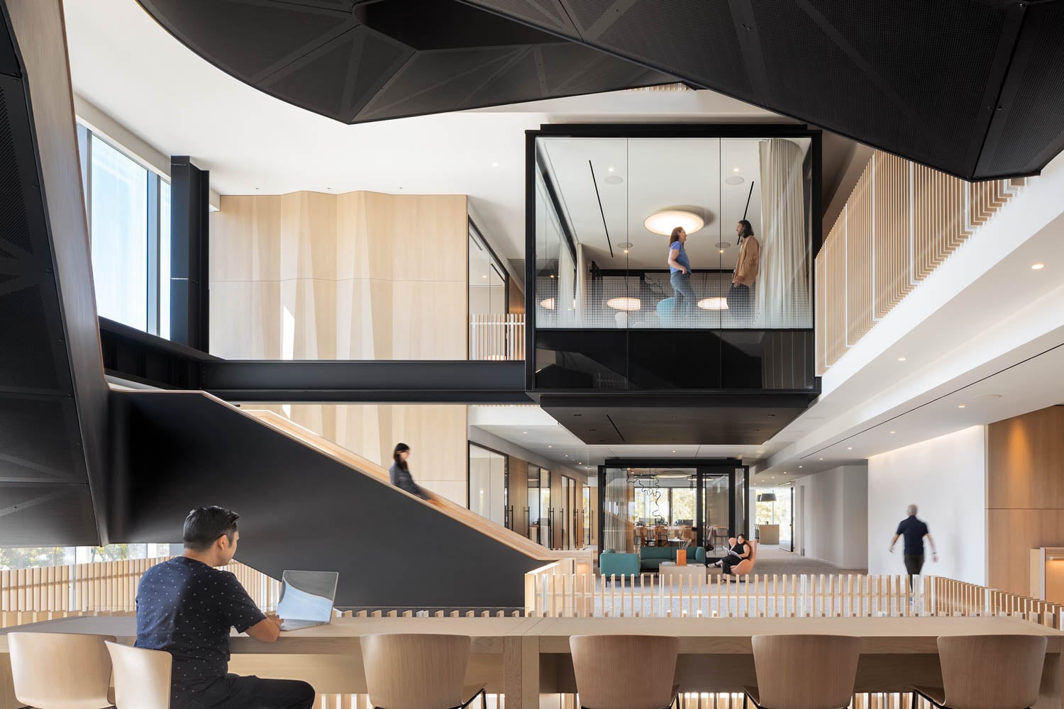 A Standout Gym Sets the Vibe in This Post-Pandemic Workplace