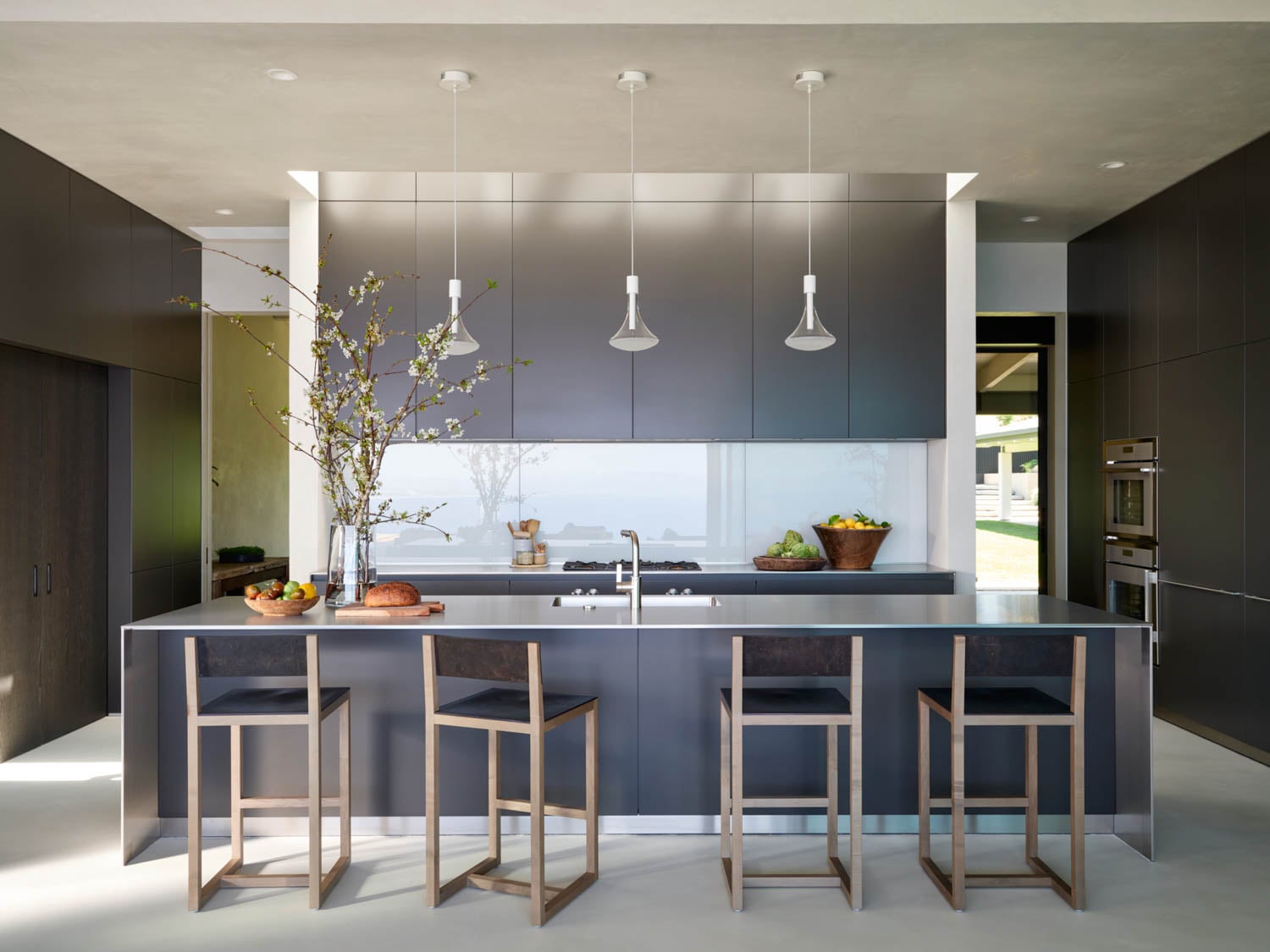 Classic and Classy: KAA Design's SoCal Home Renovation