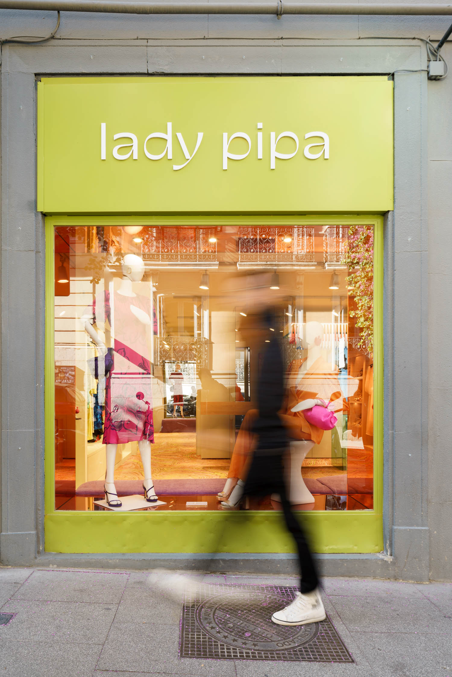 Miami Vibes Come to Madrid for Lady Pipa’s Retail Debut
