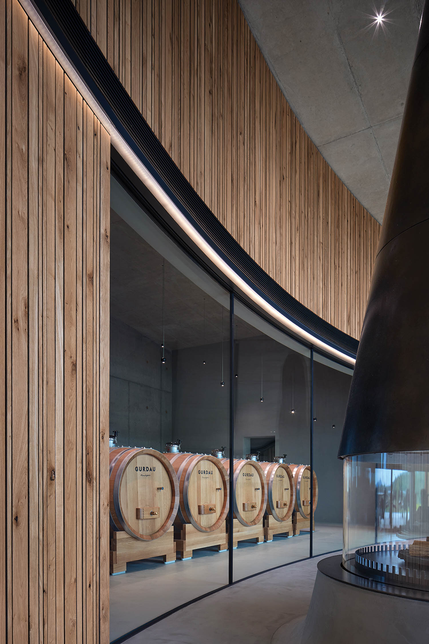 The Architecture of a Winery in Czechia Fosters Its Growth
